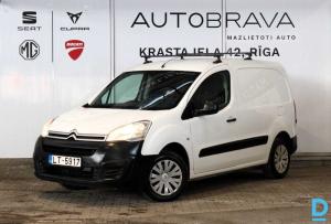 Balts Citroen Berlingo 2018 Rīga, ar dzinēja tilpumu 1.60 L un nobraukumu 164 tūkst. km par 7000 €, foto  vietnē AUTOMOTO.COM.LV