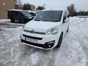 White Citroen Berlingo 2018 in Vilnius, with an engine capacity of 1.60 L and mileage of 259 thousand km for 4999 €, photo  on AUTOMOTO.COM.LV
