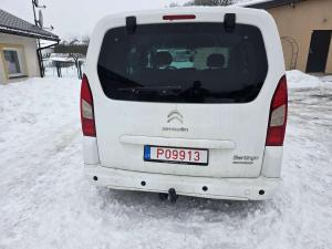 White Citroen Berlingo 2018 in Vilnius, with an engine capacity of 1.60 L and mileage of 259 thousand km for 4999 €, photo 5 on AUTOMOTO.COM.LV