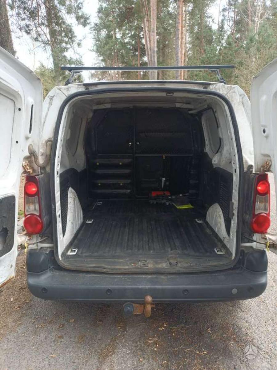Balts Citroen Berlingo 2018 Viļņa, ar dzinēja tilpumu 1.60 L un nobraukumu 2500 tūkst. km par 3500 €, foto 3 vietnē AUTOMOTO.COM.LV