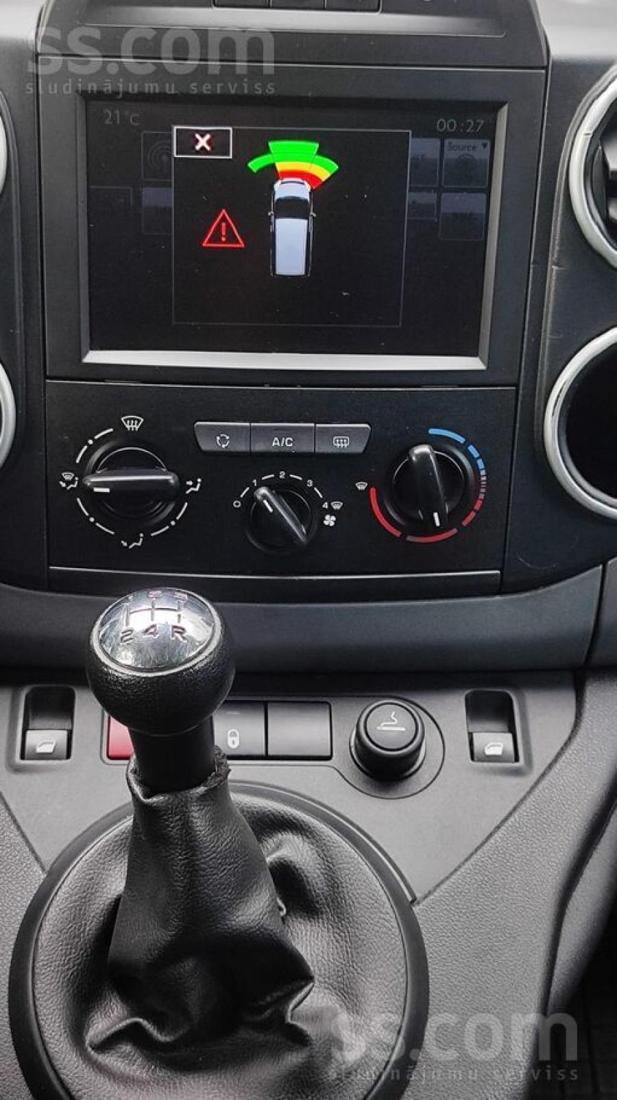 Balts Citroen Berlingo 2018 Rīga, ar dzinēja tilpumu 1.60 L un nobraukumu 207 tūkst. km par 5650 €, foto 7 vietnē AUTOMOTO.COM.LV