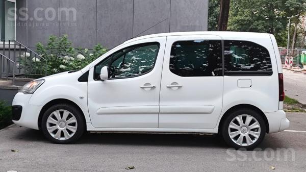 Balts Citroen Berlingo 2018 Rīga, ar dzinēja tilpumu 1.60 L un nobraukumu 208 tūkst. km par 5950 €, foto 1 vietnē AUTOMOTO.COM.LV