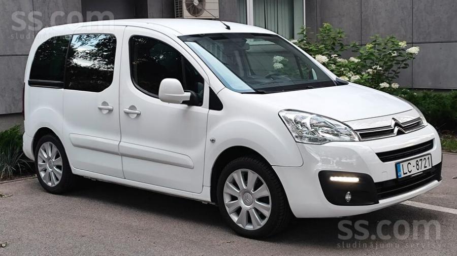 Balts Citroen Berlingo 2018 Rīga, ar dzinēja tilpumu 1.60 L un nobraukumu 208 tūkst. km par 5950 €, foto 5 vietnē AUTOMOTO.COM.LV