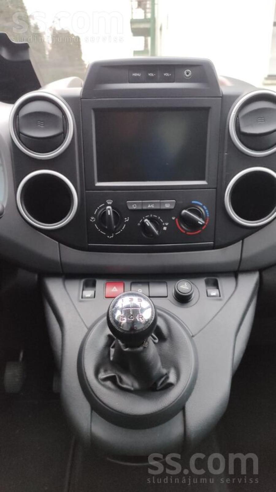Balts Citroen Berlingo 2018 Rīga, ar dzinēja tilpumu 1.60 L un nobraukumu 208 tūkst. km par 5950 €, foto 10 vietnē AUTOMOTO.COM.LV