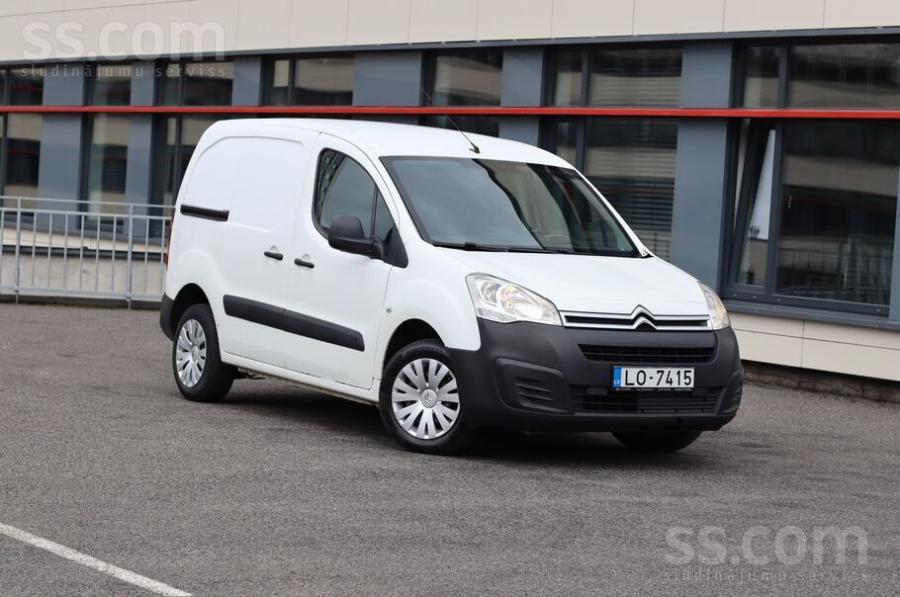 Balts Citroen Berlingo 2018 Rīga, ar dzinēja tilpumu 1.60 L un nobraukumu 214 tūkst. km par 3880 €, foto 1 vietnē AUTOMOTO.COM.LV