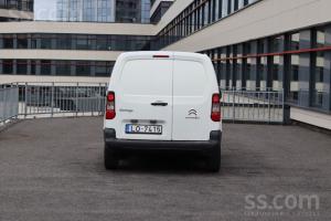 Balts Citroen Berlingo 2018 Rīga, ar dzinēja tilpumu 1.60 L un nobraukumu 214 tūkst. km par 3880 €, foto 6 vietnē AUTOMOTO.COM.LV