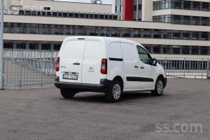 Balts Citroen Berlingo 2018 Rīga, ar dzinēja tilpumu 1.60 L un nobraukumu 214 tūkst. km par 3880 €, foto 7 vietnē AUTOMOTO.COM.LV