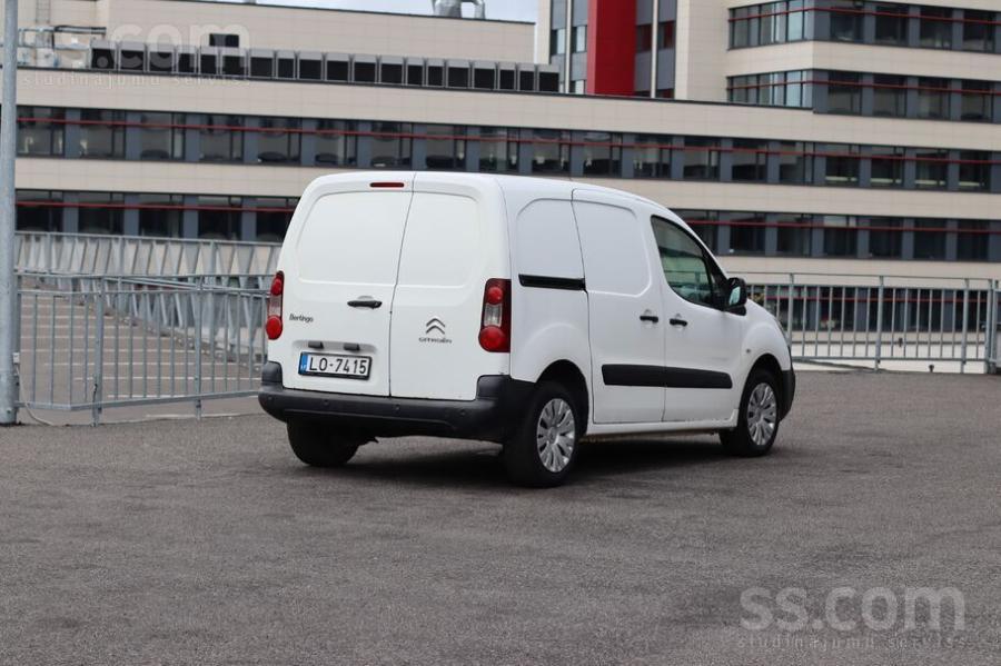 Balts Citroen Berlingo 2018 Rīga, ar dzinēja tilpumu 1.60 L un nobraukumu 214 tūkst. km par 3880 €, foto 7 vietnē AUTOMOTO.COM.LV