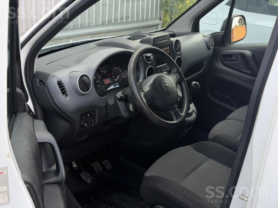Balts Citroen Berlingo 2018 Rīga, ar dzinēja tilpumu 1.60 L un nobraukumu 214 tūkst. km par 3880 €, foto 8 vietnē AUTOMOTO.COM.LV