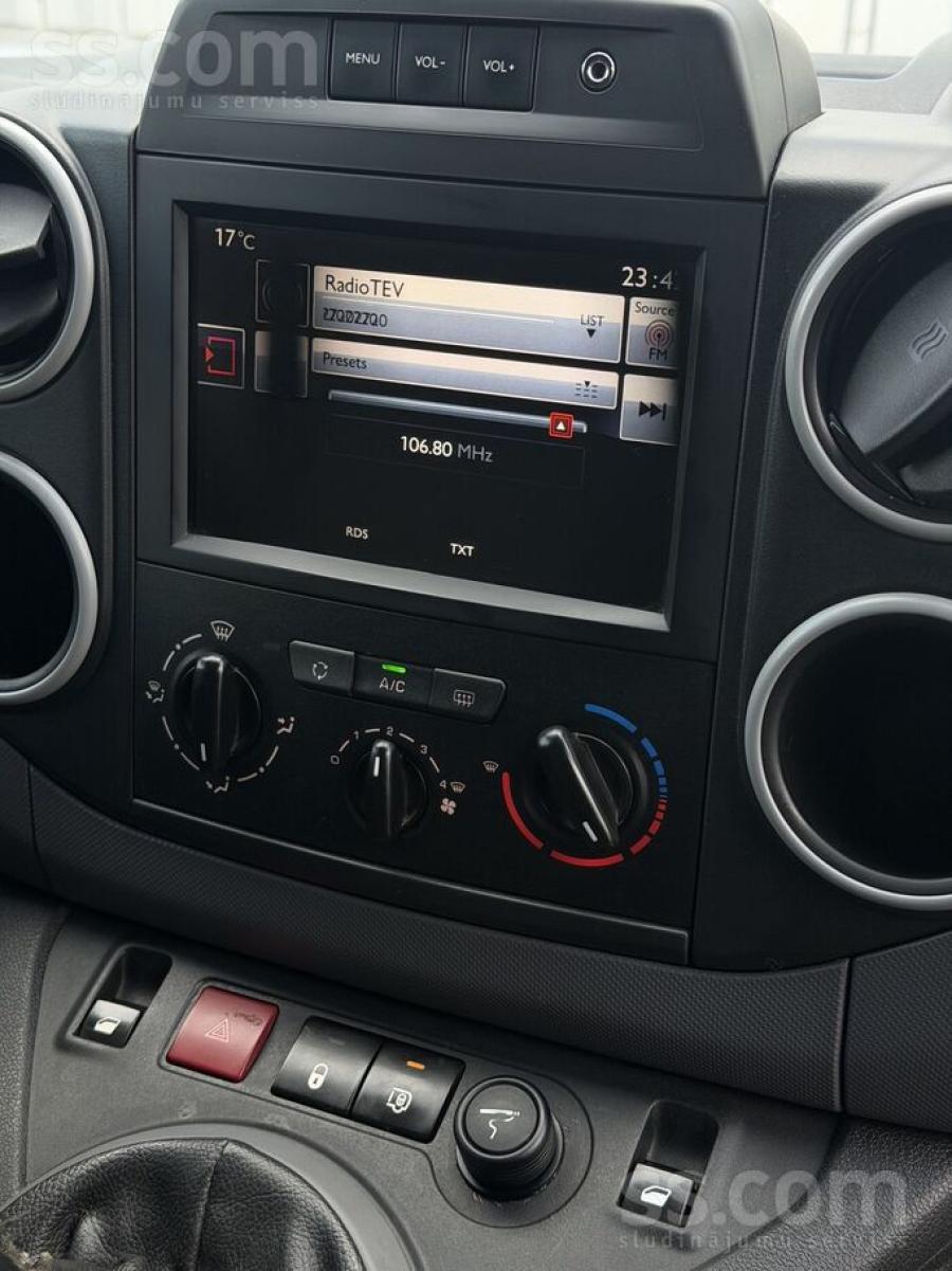 Balts Citroen Berlingo 2018 Rīga, ar dzinēja tilpumu 1.60 L un nobraukumu 214 tūkst. km par 3880 €, foto 10 vietnē AUTOMOTO.COM.LV