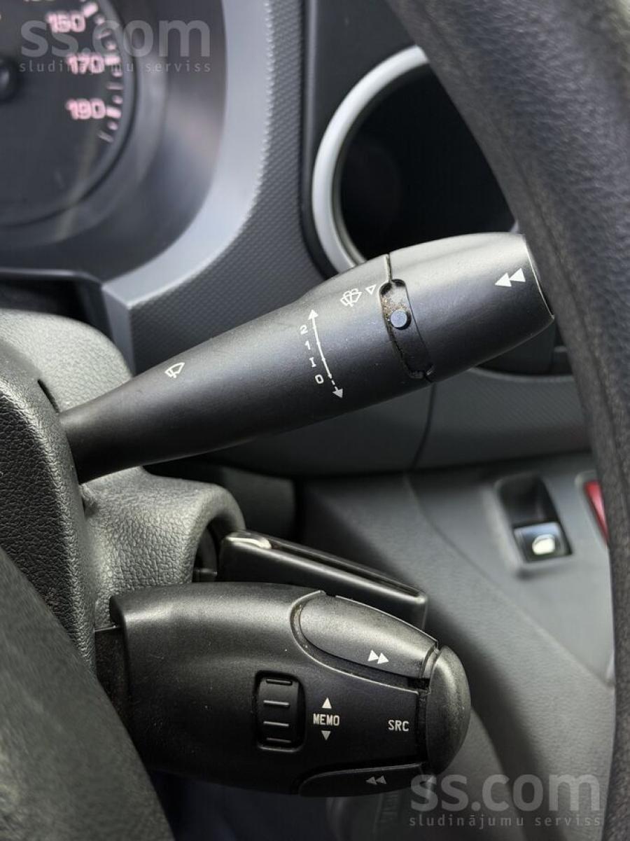 Balts Citroen Berlingo 2018 Rīga, ar dzinēja tilpumu 1.60 L un nobraukumu 214 tūkst. km par 3880 €, foto 12 vietnē AUTOMOTO.COM.LV