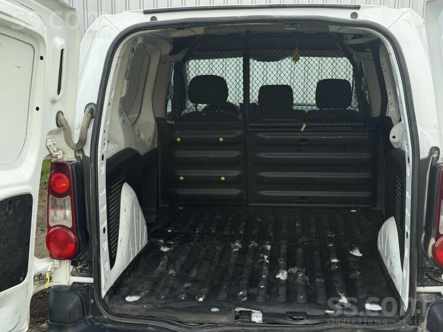 Balts Citroen Berlingo 2018 Rīga, ar dzinēja tilpumu 1.60 L un nobraukumu 214 tūkst. km par 3880 €, foto 15 vietnē AUTOMOTO.COM.LV