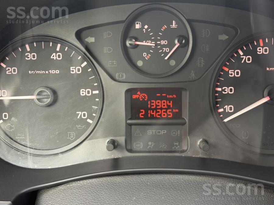 Balts Citroen Berlingo 2018 Rīga, ar dzinēja tilpumu 1.60 L un nobraukumu 214 tūkst. km par 3880 €, foto 17 vietnē AUTOMOTO.COM.LV