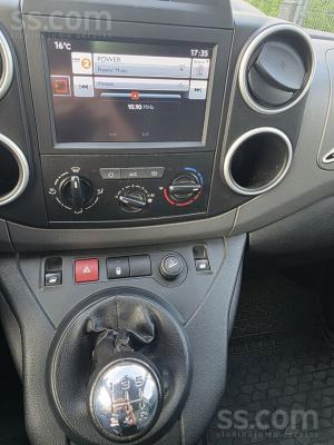 Balts Citroen Berlingo 2018 Viļņa, ar dzinēja tilpumu 1.60 L un nobraukumu 261 tūkst. km par 4500 €, foto 14 vietnē AUTOMOTO.COM.LV