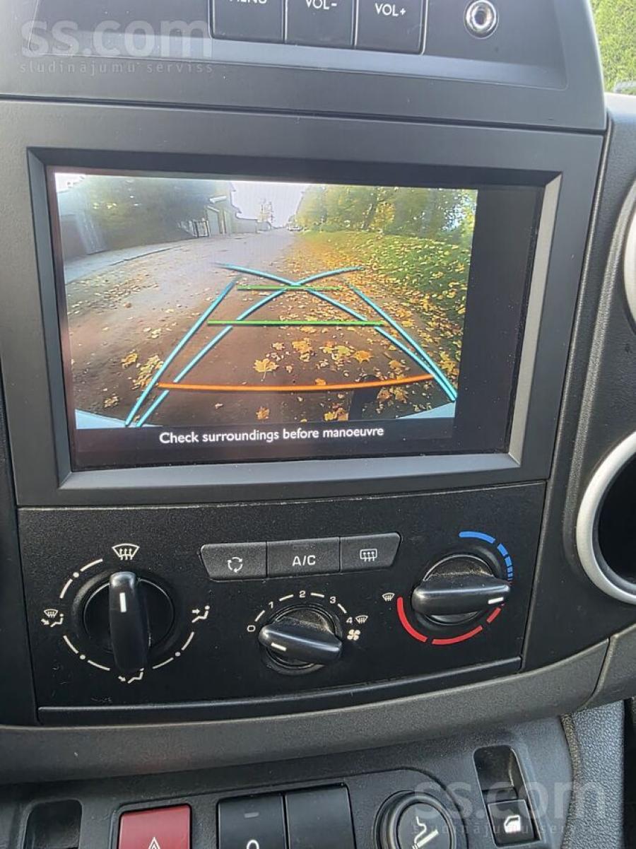 Balts Citroen Berlingo 2018 Viļņa, ar dzinēja tilpumu 1.60 L un nobraukumu 261 tūkst. km par 4500 €, foto 17 vietnē AUTOMOTO.COM.LV