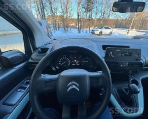 Balts Citroen Berlingo 2019 Rīga, ar dzinēja tilpumu 1.20 L un nobraukumu 122 tūkst. km par 9500 €, foto 4 vietnē AUTOMOTO.COM.LV