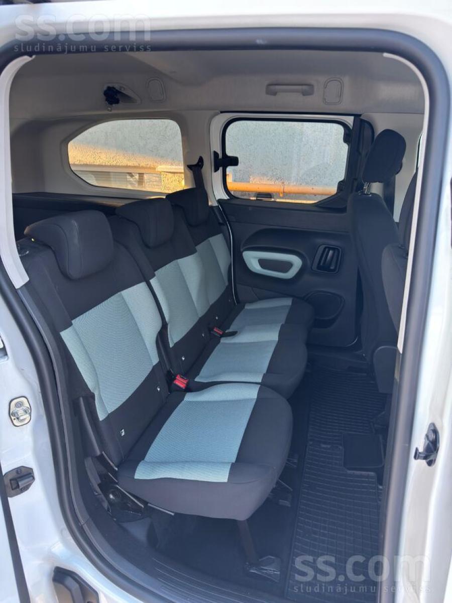 Balts Citroen Berlingo 2019 Rīga, ar dzinēja tilpumu 1.20 L un nobraukumu 122 tūkst. km par 9500 €, foto 7 vietnē AUTOMOTO.COM.LV