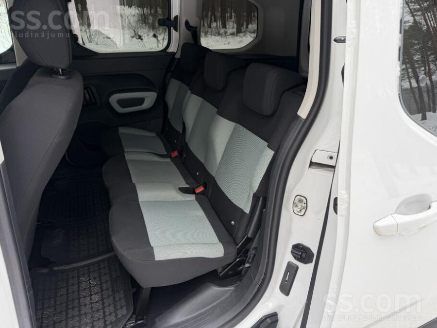 White Citroen Berlingo 2019 in Riga, with an engine capacity of 1.50 L and mileage of 0 thousand km for 7999 €, photo 9 on AUTOMOTO.COM.LV