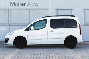 White Citroen Berlingo 2019 in Ventspils, with an engine capacity of 1.60 L and mileage of 199 thousand km for 6450 €, photo 3 on AUTOMOTO.COM.LV