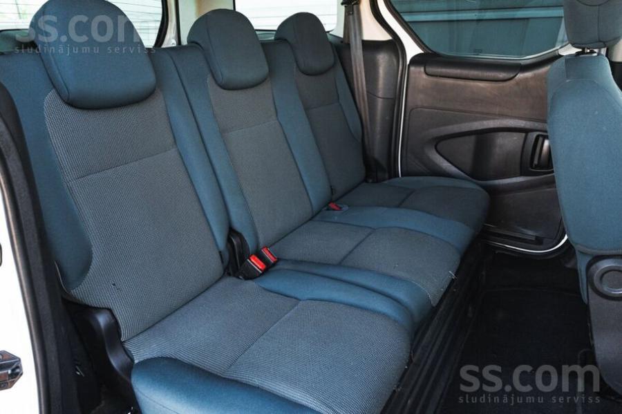 White Citroen Berlingo 2019 in Ventspils, with an engine capacity of 1.60 L and mileage of 199 thousand km for 6450 €, photo 23 on AUTOMOTO.COM.LV