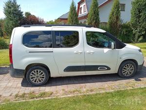 Balts Citroen Berlingo 2019 Rīga, ar dzinēja tilpumu 1.20 L un nobraukumu 60 tūkst. km par 10300 €, foto 3 vietnē AUTOMOTO.COM.LV