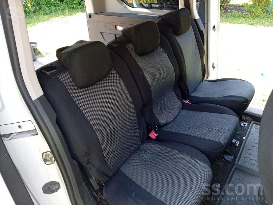 Balts Citroen Berlingo 2019 Rīga, ar dzinēja tilpumu 1.20 L un nobraukumu 60 tūkst. km par 10300 €, foto 14 vietnē AUTOMOTO.COM.LV
