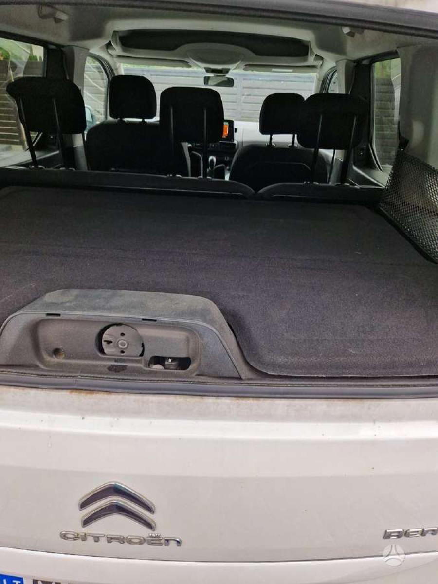 White Citroen Berlingo 2019 in Klaipeda, with an engine capacity of 1.50 L and mileage of 279 thousand km for 7200 €, photo 22 on AUTOMOTO.COM.LV