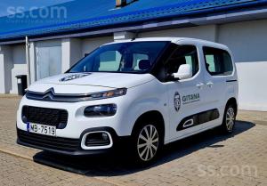 White Citroen Berlingo 2019 in Liepaja, with an engine capacity of 1.20 L and mileage of 220 thousand km for 6200 €, photo  on AUTOMOTO.COM.LV