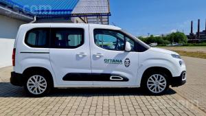 White Citroen Berlingo 2019 in Liepaja, with an engine capacity of 1.20 L and mileage of 220 thousand km for 6200 €, photo 4 on AUTOMOTO.COM.LV