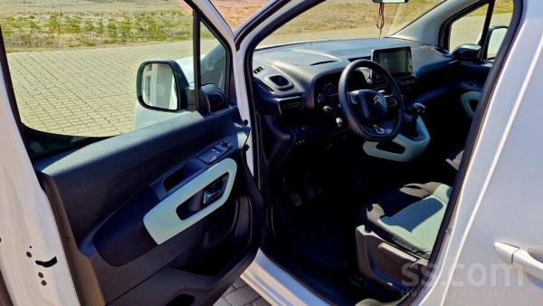 Balts Citroen Berlingo 2019 Liepāja, ar dzinēja tilpumu 1.20 L un nobraukumu 220 tūkst. km par 6200 €, foto 6 vietnē AUTOMOTO.COM.LV
