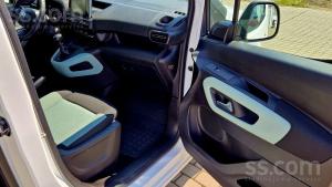 White Citroen Berlingo 2019 in Liepaja, with an engine capacity of 1.20 L and mileage of 220 thousand km for 6200 €, photo 10 on AUTOMOTO.COM.LV