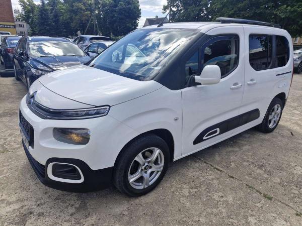 White Citroen Berlingo 2019 in Taurage, with an engine capacity of 1.50 L and mileage of 138 thousand km for 8500 €, photo 2 on AUTOMOTO.COM.LV