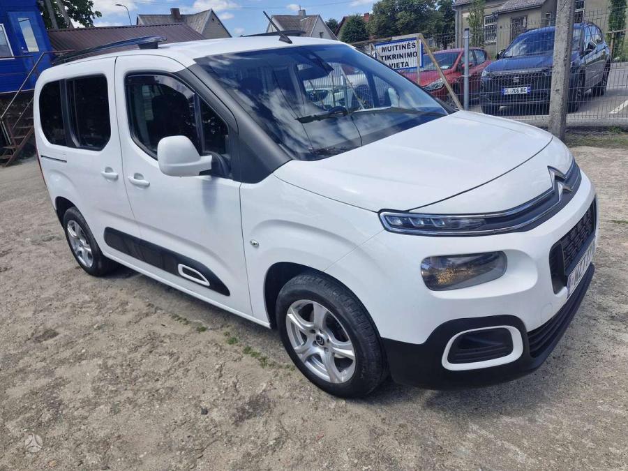 Белый Ситроен Берлинго 2019 в Таураге, объемом двигателя 1.50 л и пробегом 138 тыс. км за 8500 €, фото 4 на AUTOMOTO.COM.LV