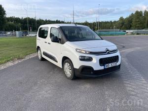 Balts Citroen Berlingo 2019 Rīga, ar dzinēja tilpumu 1.50 L un nobraukumu 251 tūkst. km par 6600 €, foto  vietnē AUTOMOTO.COM.LV