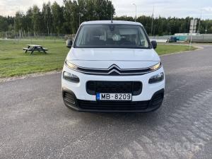 Balts Citroen Berlingo 2019 Rīga, ar dzinēja tilpumu 1.50 L un nobraukumu 251 tūkst. km par 6600 €, foto 3 vietnē AUTOMOTO.COM.LV