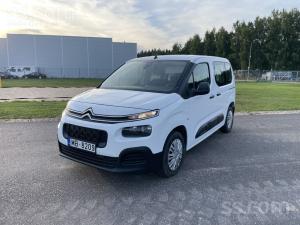 Balts Citroen Berlingo 2019 Rīga, ar dzinēja tilpumu 1.50 L un nobraukumu 251 tūkst. km par 6600 €, foto 4 vietnē AUTOMOTO.COM.LV