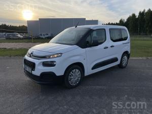 Balts Citroen Berlingo 2019 Rīga, ar dzinēja tilpumu 1.50 L un nobraukumu 251 tūkst. km par 6600 €, foto 5 vietnē AUTOMOTO.COM.LV