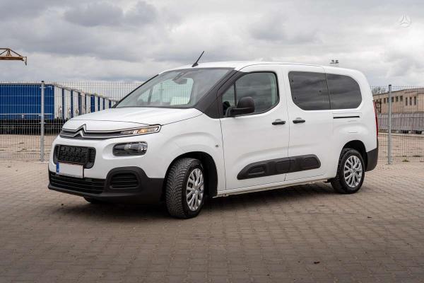 Ситроен Берлинго 2019 в Каунас на AUTOMOTO.COM.LV Белый Ситроен Берлинго 2019 в Каунас, объемом двигателя 1.20 л и пробегом 121 тыс. км за 9559 €, фото 1 на AUTOMOTO.COM.LV