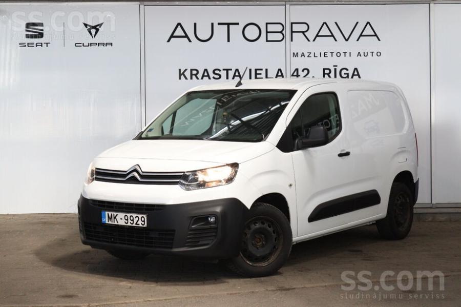 White Citroen Berlingo 2020 in Riga, with an engine capacity of 1.50 L and mileage of 110 thousand km for 7300 €, photo 1 on AUTOMOTO.COM.LV