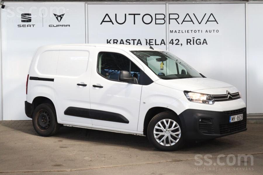 White Citroen Berlingo 2020 in Riga, with an engine capacity of 1.50 L and mileage of 110 thousand km for 7300 €, photo 3 on AUTOMOTO.COM.LV