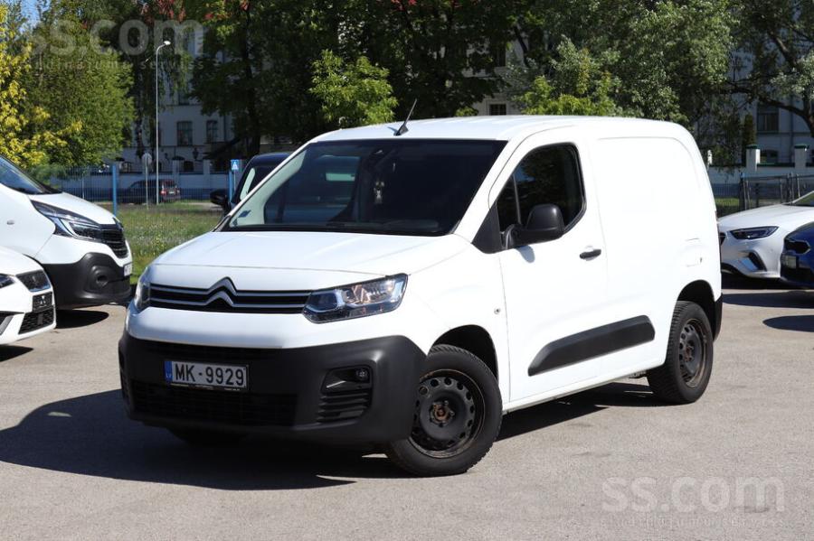 White Citroen Berlingo 2020 in Riga, with an engine capacity of 1.50 L and mileage of 110 thousand km for 7300 €, photo 21 on AUTOMOTO.COM.LV