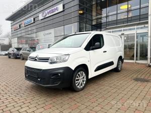 White Citroen Berlingo 2020 in Riga, with an engine capacity of 1.50 L and mileage of 204 thousand km for 7700 €, photo  on AUTOMOTO.COM.LV