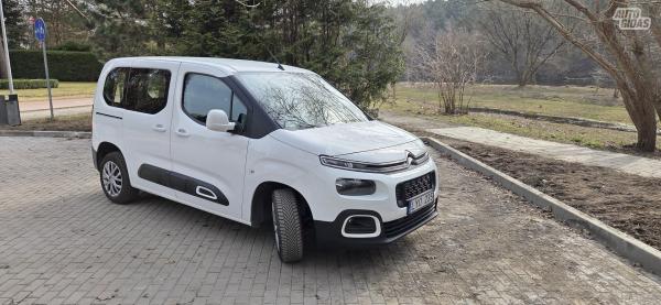 Balts Citroen Berlingo 2020 Viļņa, ar dzinēja tilpumu 1.50 L un nobraukumu 134 tūkst. km par 10500 €, foto 3 vietnē AUTOMOTO.COM.LV