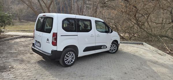 Balts Citroen Berlingo 2020 Viļņa, ar dzinēja tilpumu 1.50 L un nobraukumu 134 tūkst. km par 10500 €, foto 7 vietnē AUTOMOTO.COM.LV