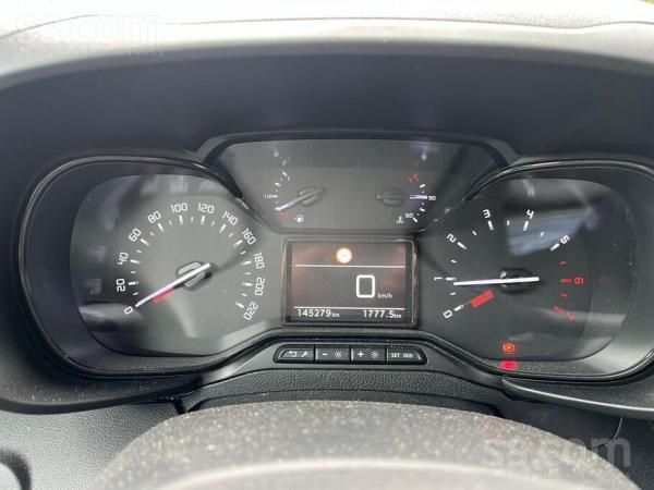 White Citroen Berlingo 2020 in Valmiera, with an engine capacity of 1.50 L and mileage of 145 thousand km for 9995 €, photo 2 on AUTOMOTO.COM.LV