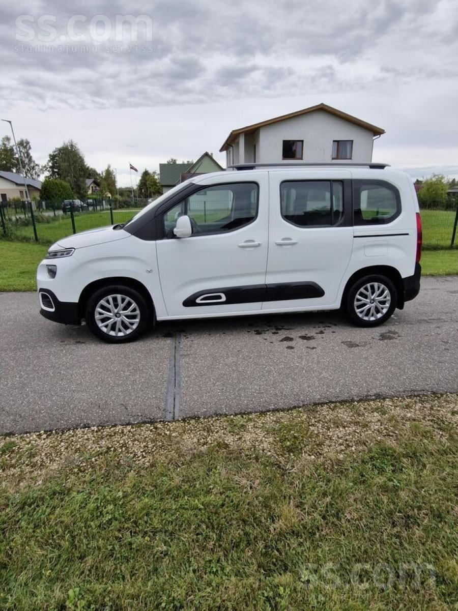 Balts Citroen Berlingo 2020 Rīga, ar dzinēja tilpumu 1.20 L un nobraukumu 132 tūkst. km par 10500 €, foto 3 vietnē AUTOMOTO.COM.LV