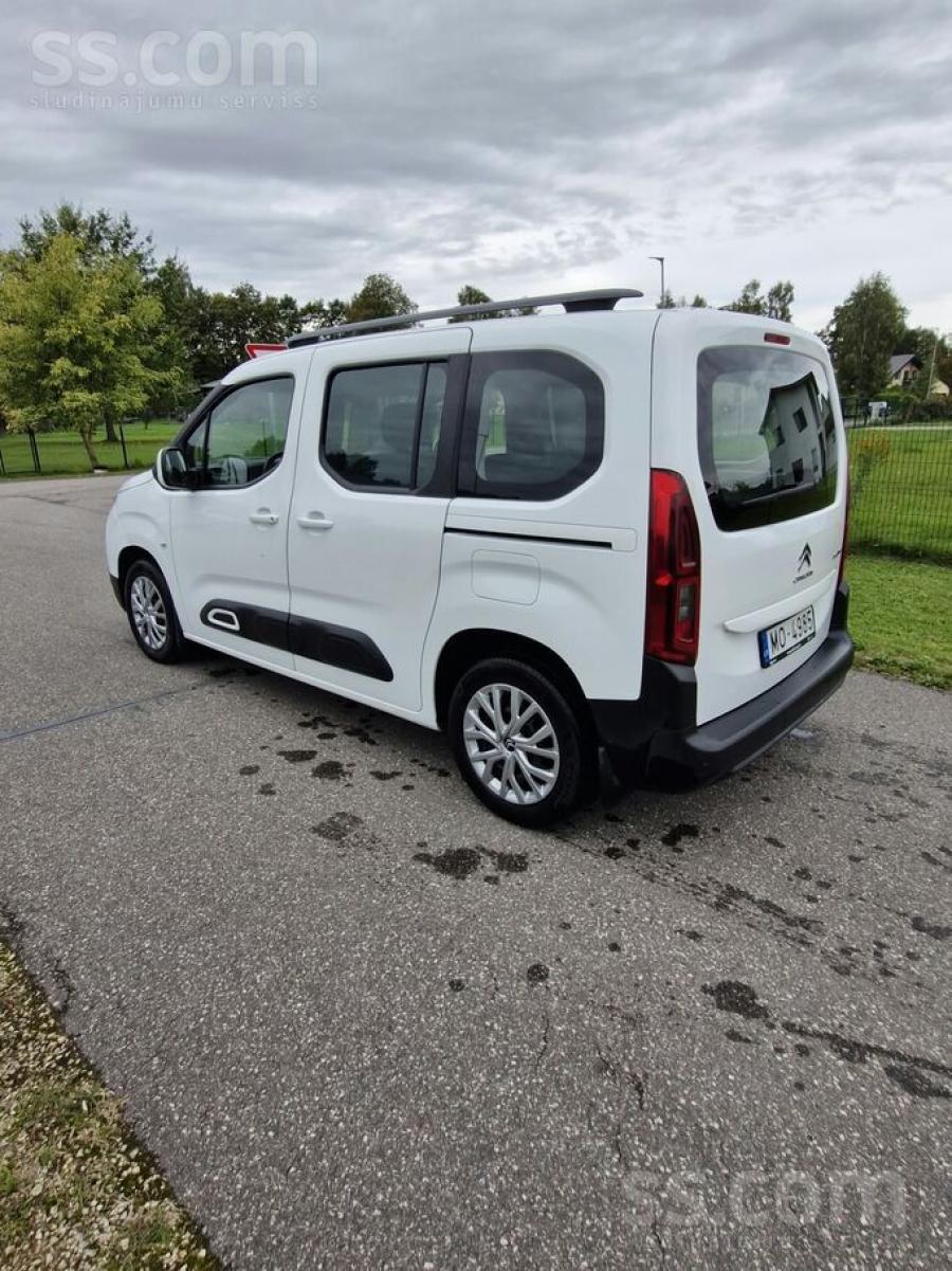 Balts Citroen Berlingo 2020 Rīga, ar dzinēja tilpumu 1.20 L un nobraukumu 132 tūkst. km par 10500 €, foto 4 vietnē AUTOMOTO.COM.LV