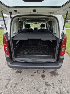 Balts Citroen Berlingo 2020 Rīga, ar dzinēja tilpumu 1.20 L un nobraukumu 132 tūkst. km par 10500 €, foto 16 vietnē AUTOMOTO.COM.LV