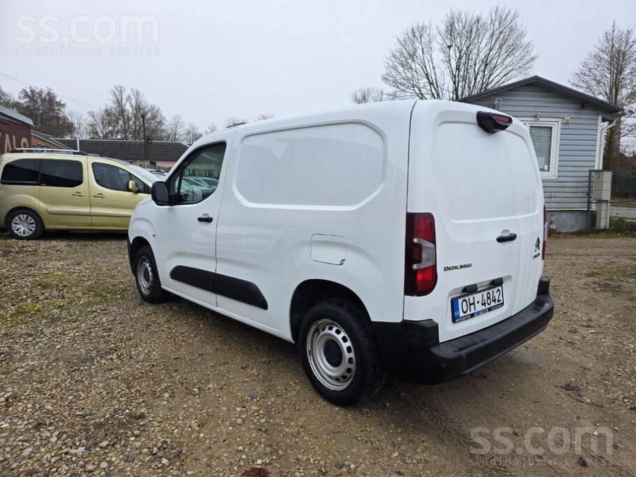 White Citroen Berlingo 2021 in Rezekne, with an engine capacity of 1.50 L and mileage of 0 thousand km for 7950 €, photo 5 on AUTOMOTO.COM.LV