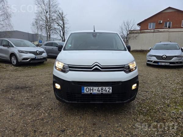 White Citroen Berlingo 2021 in Rezekne, with an engine capacity of 1.50 L and mileage of 0 thousand km for 7950 €, photo 7 on AUTOMOTO.COM.LV